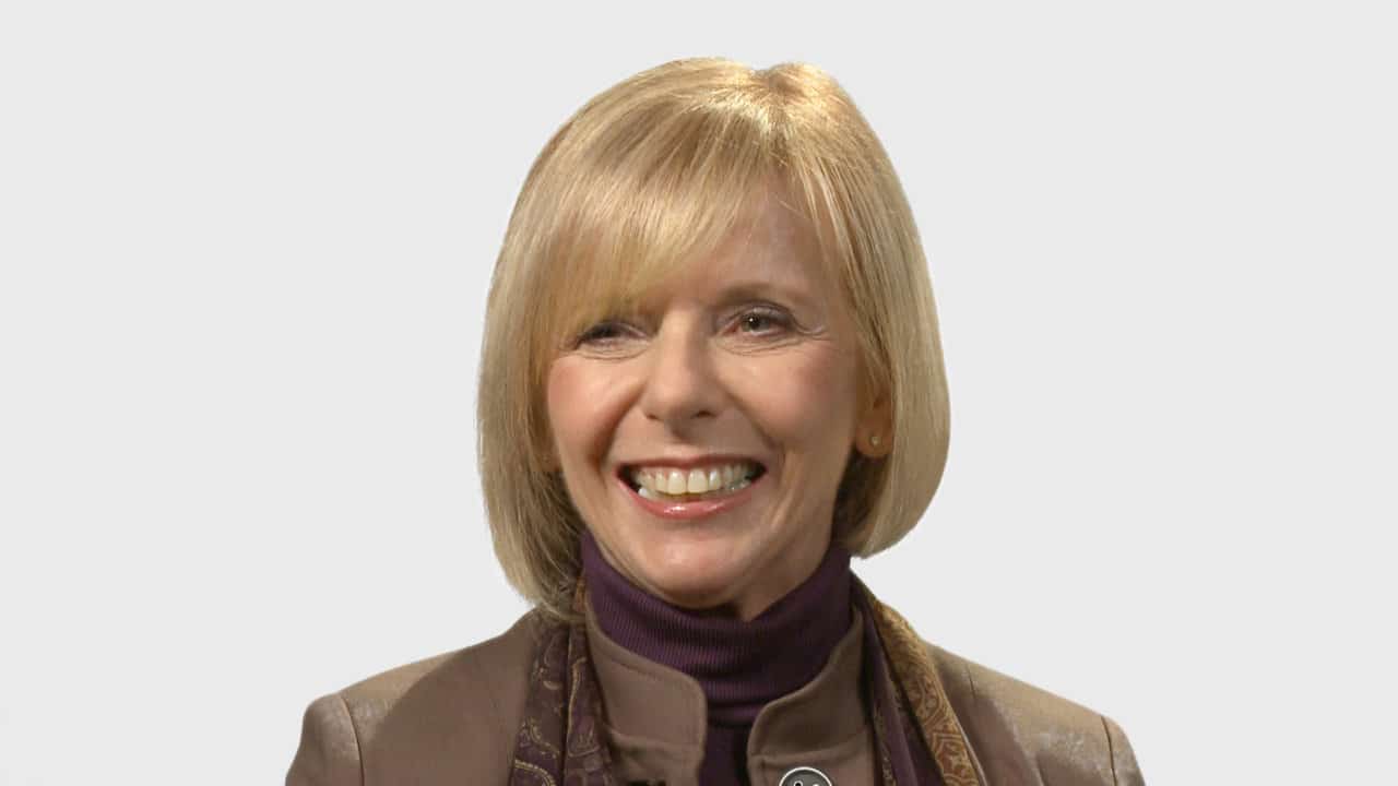 Elizabeth Travis - Career Girls