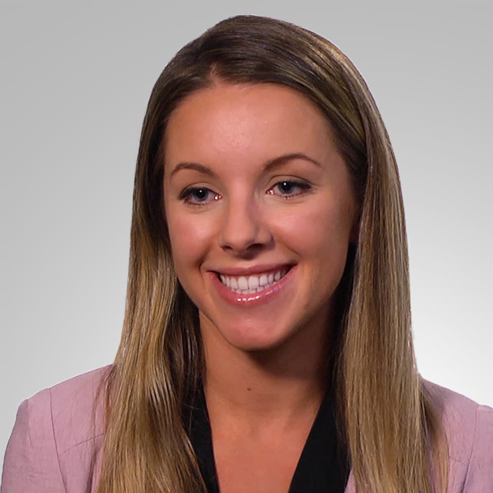 Angela's professional 1000x1000_ Headshots - Career Girls