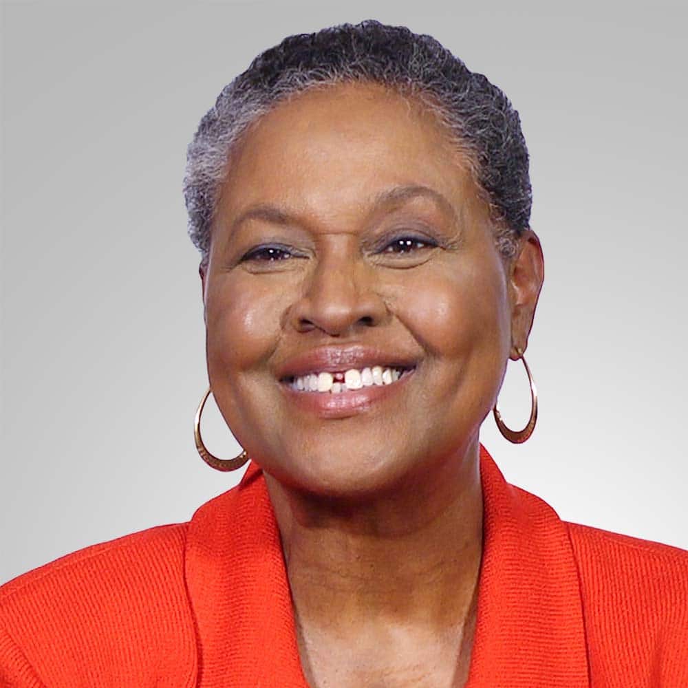 Sharmen Gowens-1000x1000_ Headshots - Career Girls