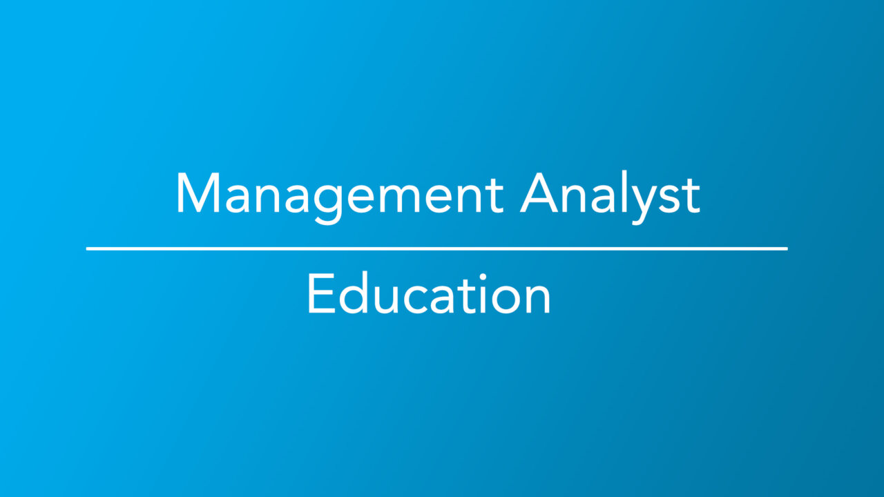 How to Become a Management Analyst - Career Girls - Explore Careers